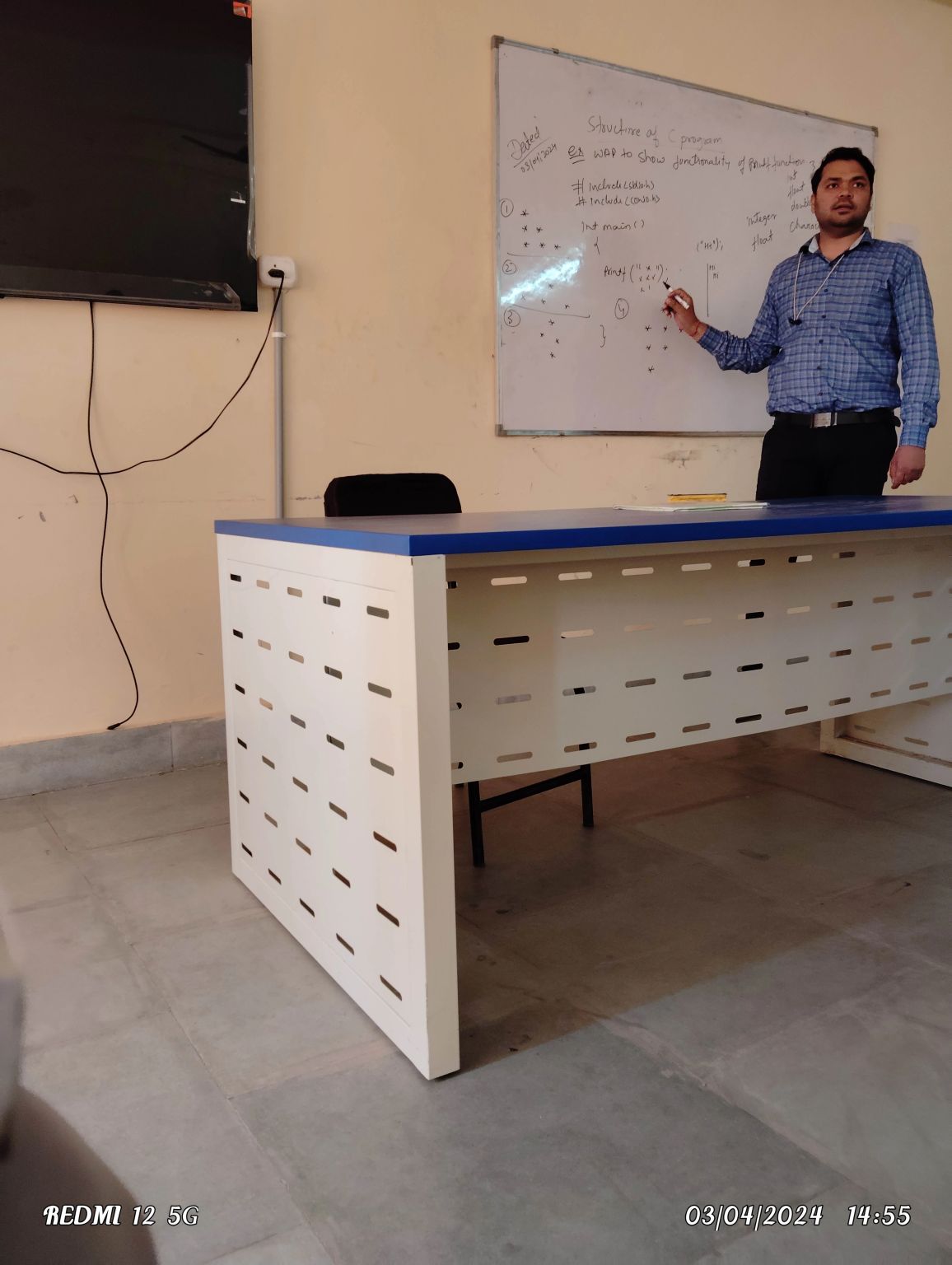 Abhishek Gupta on LinkedIn: My dear guru ji teaching us all C ... Abhishek Gupta on LinkedIn: My dear guru ji teaching us all C ...