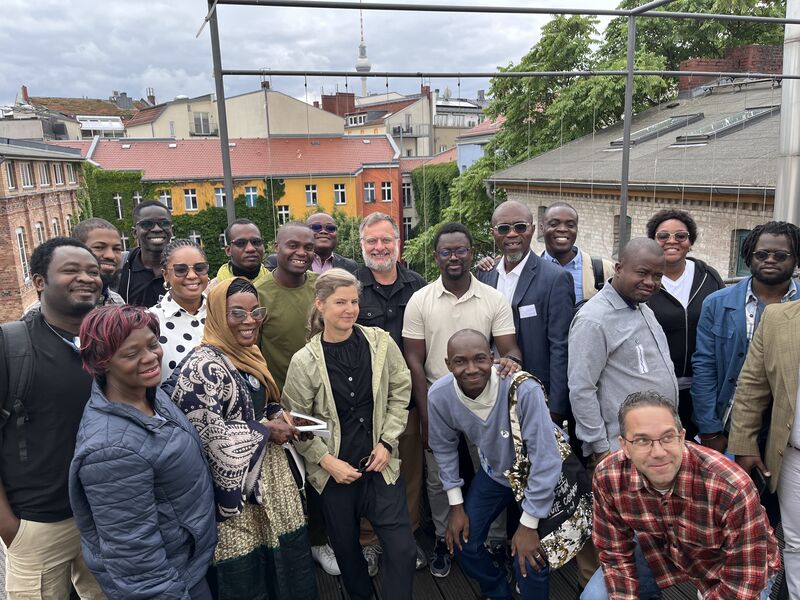 Klaas Glenewinkel on LinkedIn: Big welcome to my colleagues from Mali ... Klaas Glenewinkel on LinkedIn: Big welcome to my colleagues from Mali ...