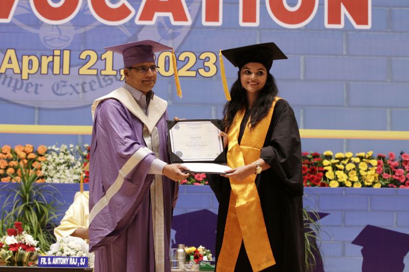 Srikrupa Rath on LinkedIn: #mbagrad #graduation #newbeginnings #mba2023 ... Srikrupa Rath on LinkedIn: #mbagrad #graduation #newbeginnings #mba2023 ...