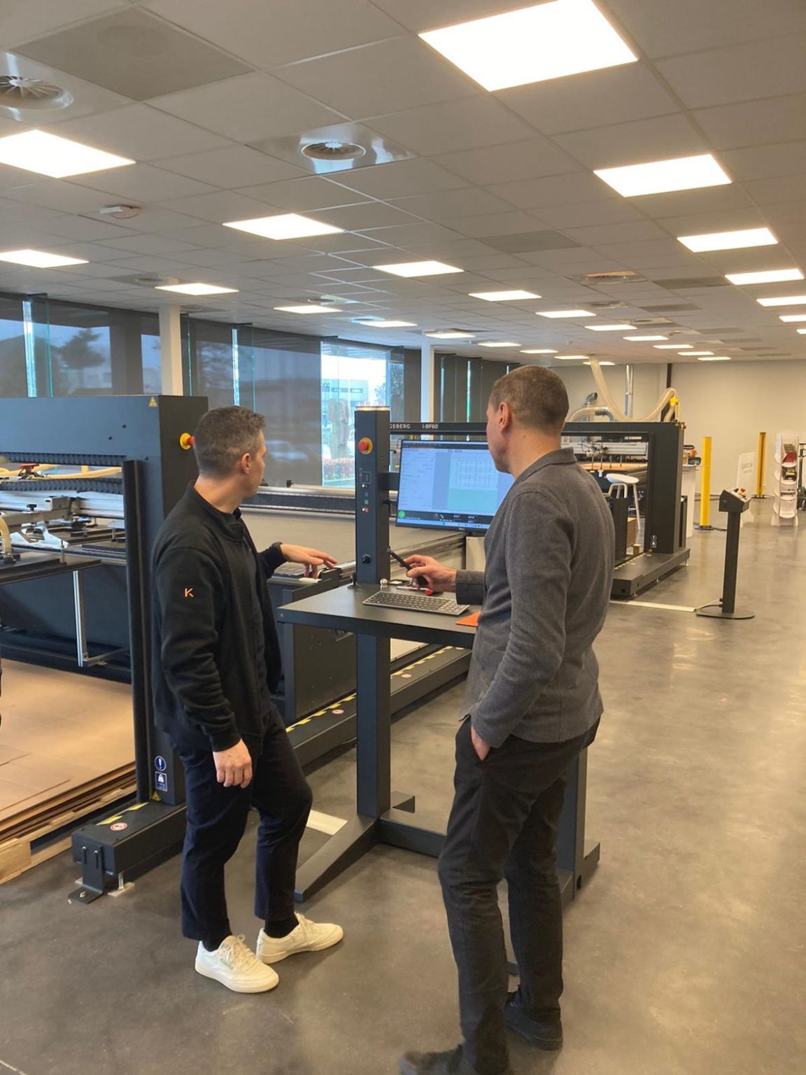 Lorenzo Villa on LinkedIn: Great deep dive into digital (die) cutting ... Lorenzo Villa on LinkedIn: Great deep dive into digital (die) cutting ...