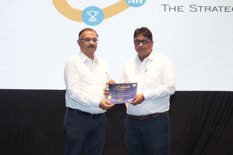 ARIJIT GUHA on LinkedIn: Recieving certificate for doing 100% in a year ... ARIJIT GUHA on LinkedIn: Recieving certificate for doing 100% in a year ...