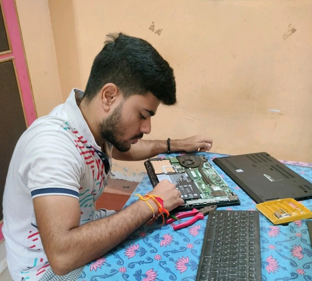 Hardik Mehrotra on LinkedIn: #wfh #job #sde #remote #softwareengineer # ... Hardik Mehrotra on LinkedIn: #wfh #job #sde #remote #softwareengineer # ...