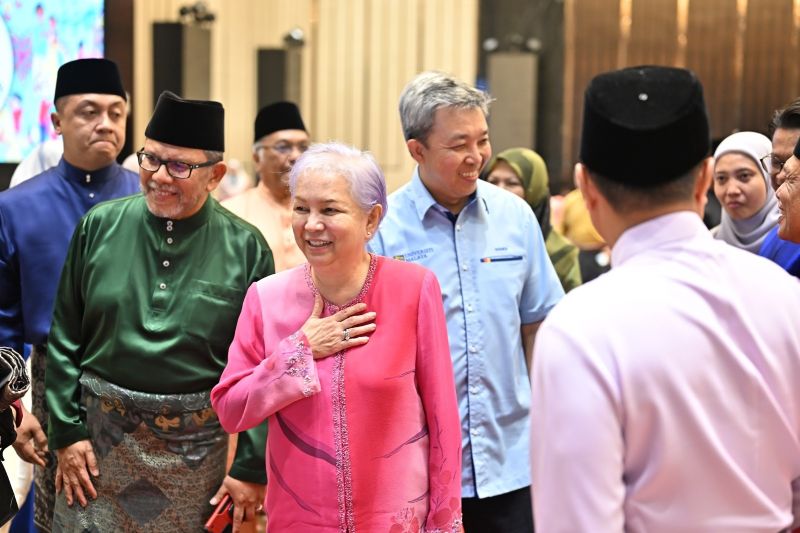 Professor Datuk Dr Tajudin Ninggal on LinkedIn: OUM Raya Sama-sama Open ... Professor Datuk Dr Tajudin Ninggal on LinkedIn: OUM Raya Sama-sama Open ...