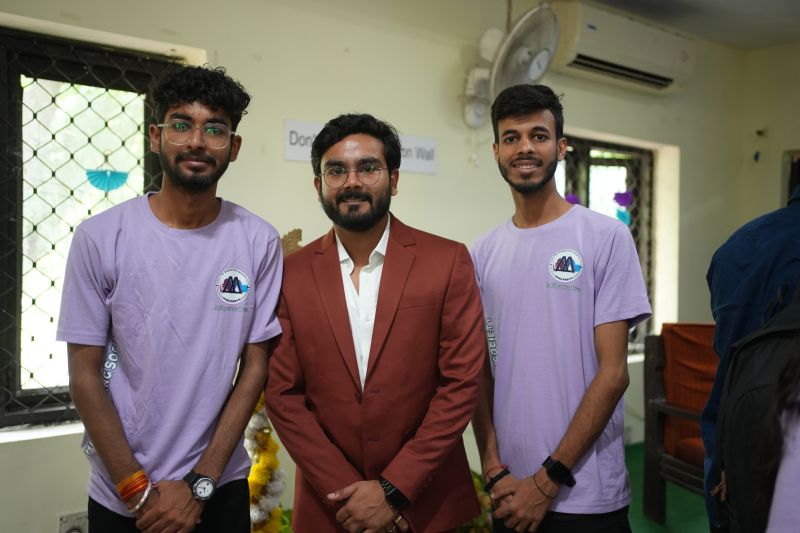 Raghav Singla on LinkedIn: #markmetz #marketing #sriaurobindocollege # ... Raghav Singla on LinkedIn: #markmetz #marketing #sriaurobindocollege # ...