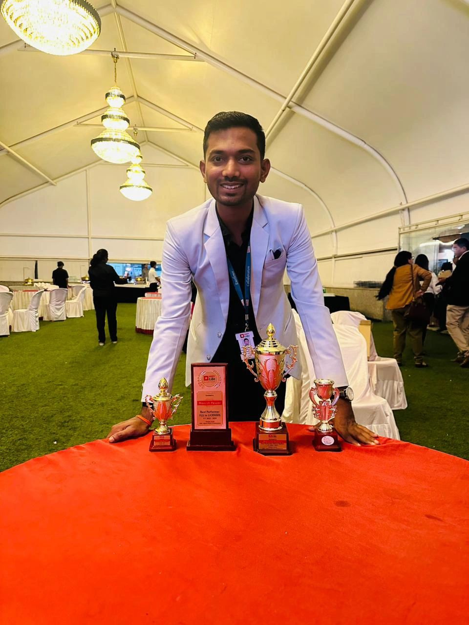 Manish Pawar on LinkedIn: #winasone #saruthakejiyo #hdfclife Manish Pawar on LinkedIn: #winasone #saruthakejiyo #hdfclife