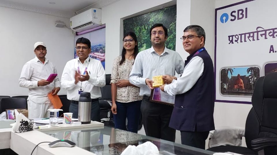 Vinod K Agrawal & Associates, CA on LinkedIn: Felicitation by SBI for ... Vinod K Agrawal & Associates, CA on LinkedIn: Felicitation by SBI for ...