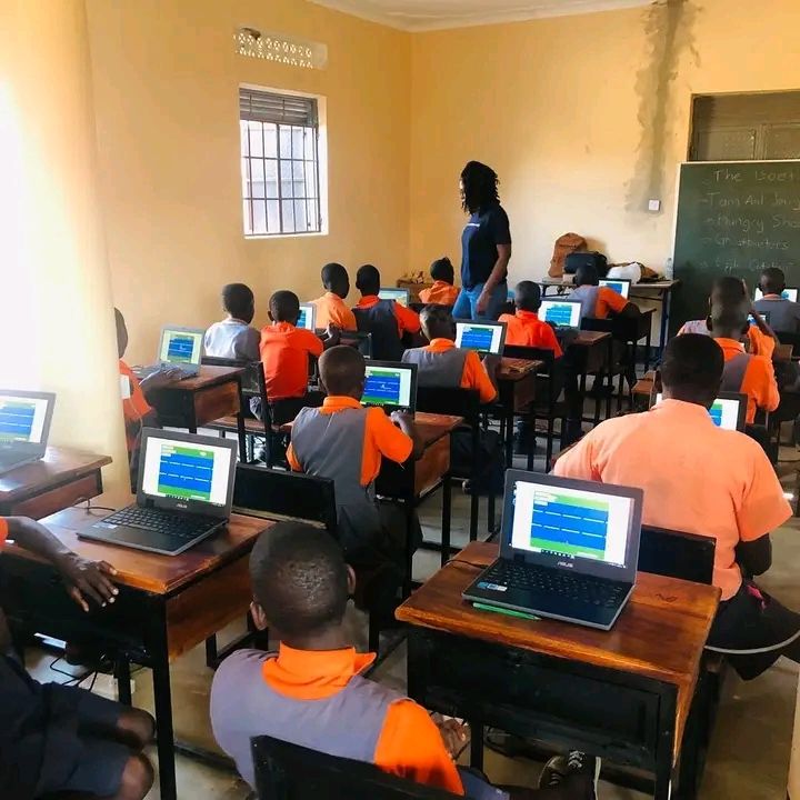 Oscar Wacha on LinkedIn: #codespark #empoweringyoungminds # ... Oscar Wacha on LinkedIn: #codespark #empoweringyoungminds # ...