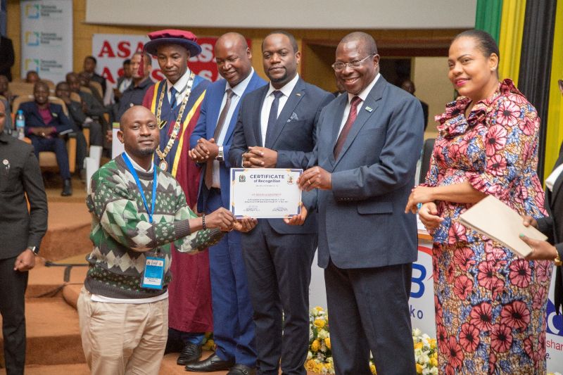 Smart Deus on LinkedIn: Makamu wa Raisi Mhe Dkt Philip Isdor Mpango ... Smart Deus on LinkedIn: Makamu wa Raisi Mhe Dkt Philip Isdor Mpango ...