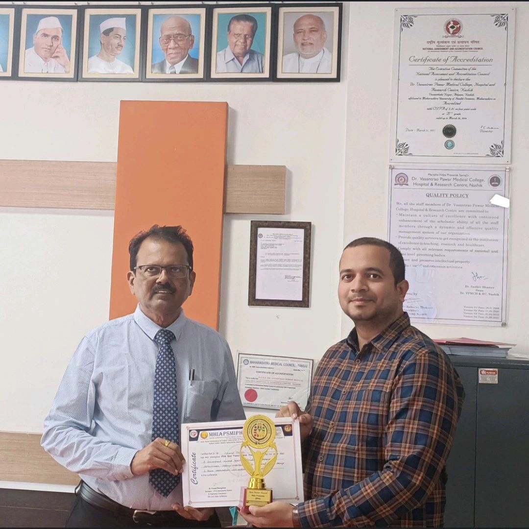 Dr Anand Bhide on LinkedIn: Receiving Award from Hon.Dean Sir. Dr Anand Bhide on LinkedIn: Receiving Award from Hon.Dean Sir.