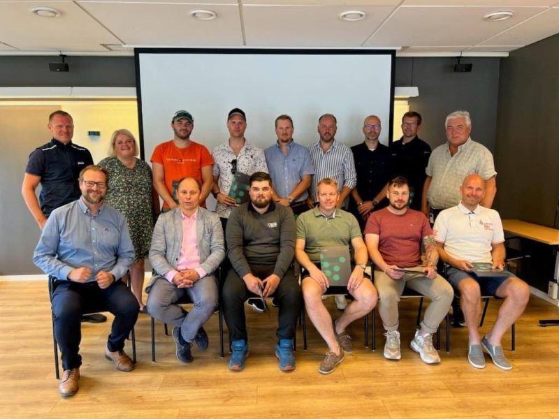 Svein Fuglset på LinkedIn: Fikk i dag endelig vitnemål for fullført ... Svein Fuglset på LinkedIn: Fikk i dag endelig vitnemål for fullført ...