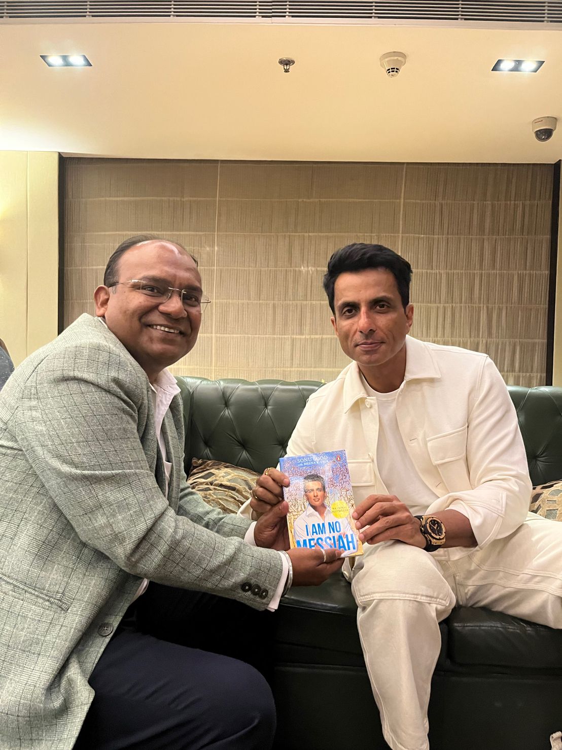 Manish Kushwaha on LinkedIn: It’s a great pleasure to meet Sonu Sood Ji ... Manish Kushwaha on LinkedIn: It’s a great pleasure to meet Sonu Sood Ji ...