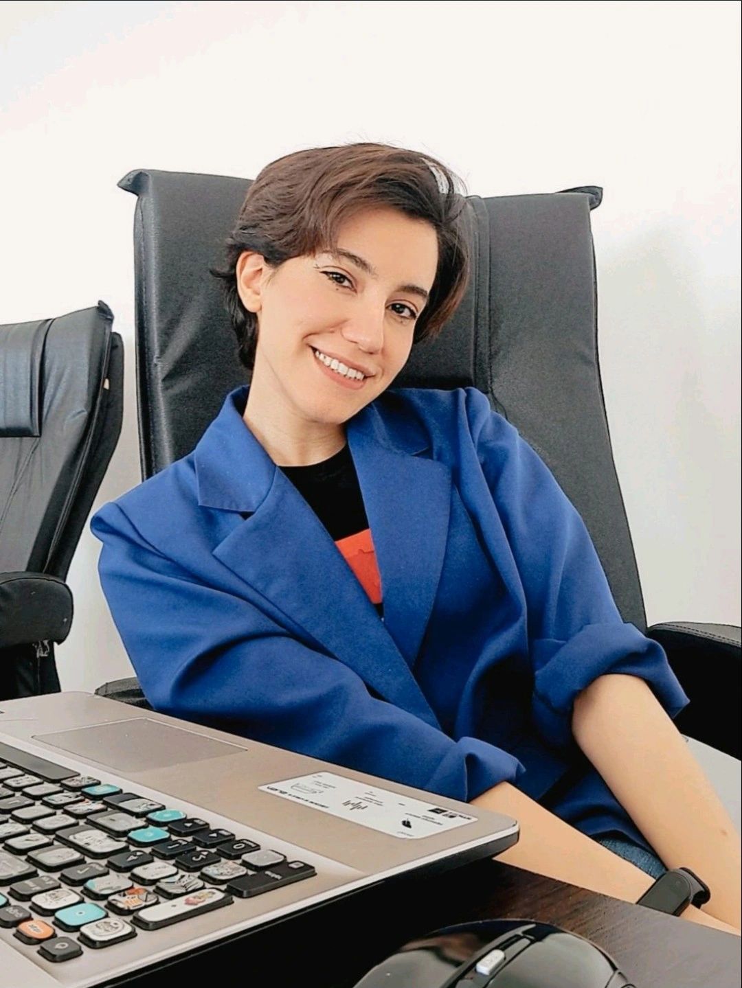 Saeide Sanaeifar on LinkedIn: به نظر من، قسمت بزرگی از جوانی را باید ... Saeide Sanaeifar on LinkedIn: به نظر من، قسمت بزرگی از جوانی را باید ...