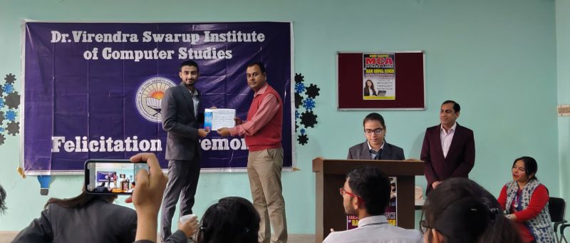 Gopal Ji gupta on LinkedIn: hello connection College achievements ... Gopal Ji gupta on LinkedIn: hello connection College achievements ...