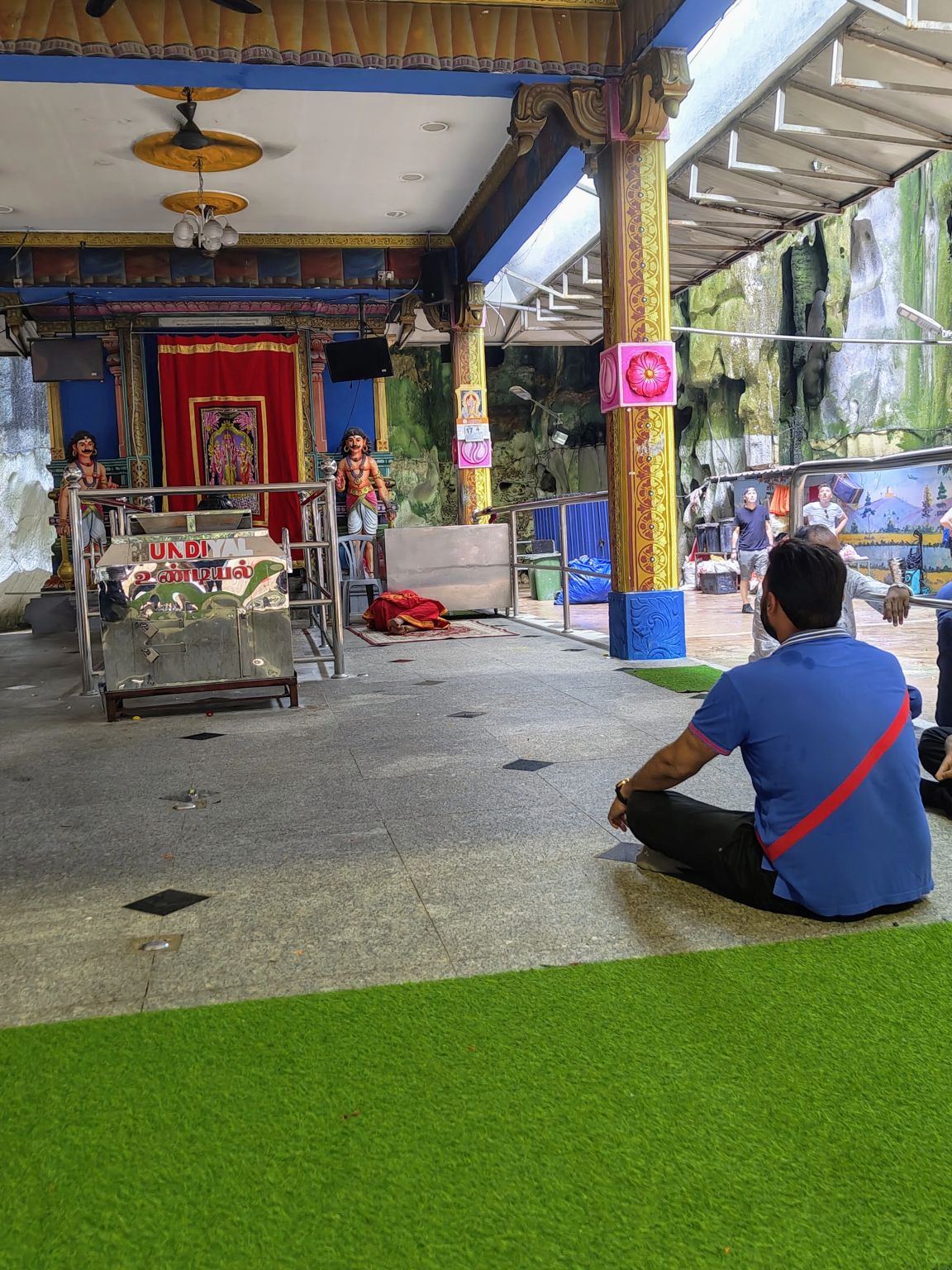 Amit Dhuriya on LinkedIn: #batucaves #malaysia #kulalumpur #traveldiaries Amit Dhuriya on LinkedIn: #batucaves #malaysia #kulalumpur #traveldiaries