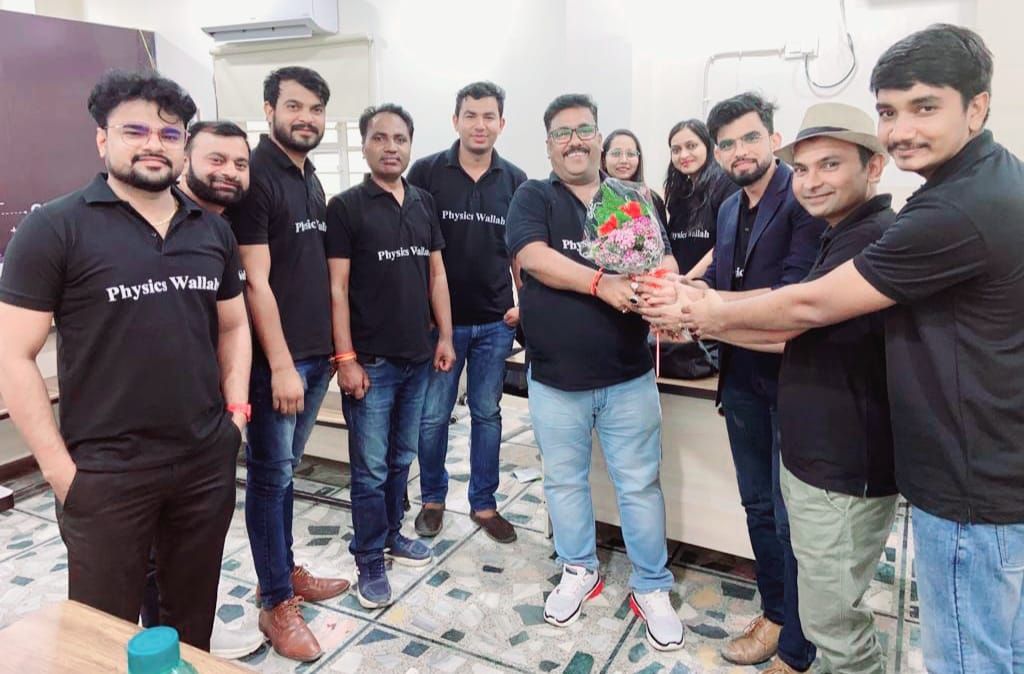 vinay dixit on LinkedIn: Official formalities .... | 22 comments vinay dixit on LinkedIn: Official formalities .... | 22 comments