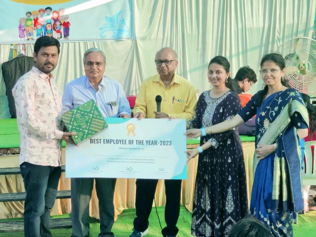 Vishal Malvi on LinkedIn: #employeeoftheyear #bestemployee Vishal Malvi on LinkedIn: #employeeoftheyear #bestemployee