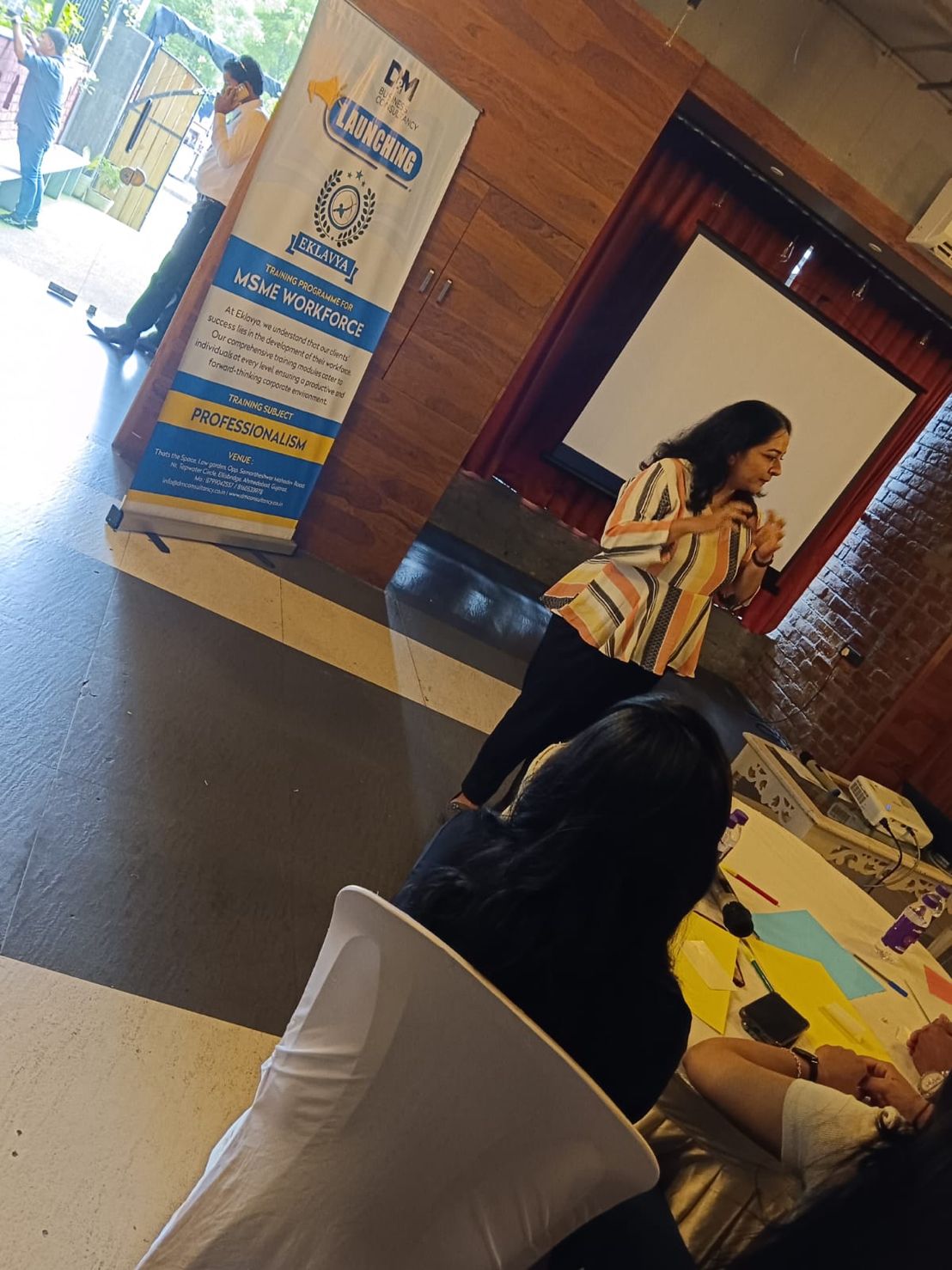 Dipal Thakkar on LinkedIn: #corporatetraining #communicationskill Dipal Thakkar on LinkedIn: #corporatetraining #communicationskill