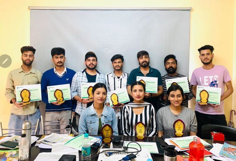Karan Pal Singh Chauhan on LinkedIn: #rewardsandrecognition #31parallel ... Karan Pal Singh Chauhan on LinkedIn: #rewardsandrecognition #31parallel ...