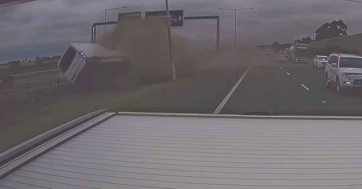 Qudach Australia on LinkedIn: Dashcam footage captures moment van flips ... Qudach Australia on LinkedIn: Dashcam footage captures moment van flips ...