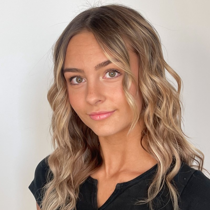 Hailee Andrew - Model - Freelance | LinkedIn Hailee Andrew - Model - Freelance | LinkedIn