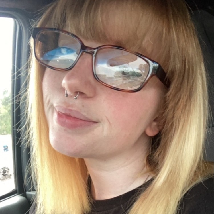 Elizabeth Davis - Retail Store Manager - Cricket Wireless | LinkedIn Elizabeth Davis - Retail Store Manager - Cricket Wireless | LinkedIn