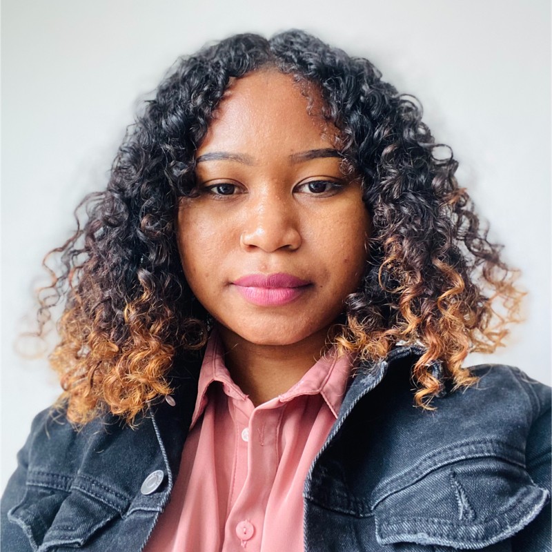 Nassie Estelle Youssouf - Conseiller client - TRESORS DU MONDE | LinkedIn Nassie Estelle Youssouf - Conseiller client - TRESORS DU MONDE | LinkedIn