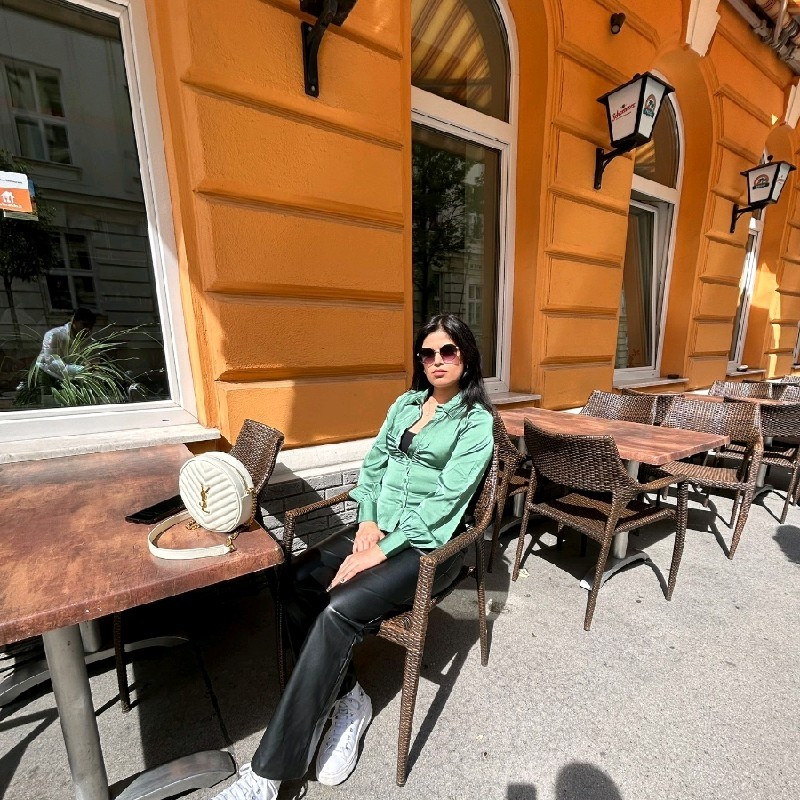 Simran Rana – Salesperson – BIPA Parfumerien Gesellschaft m.b.H. | LinkedIn Simran Rana – Salesperson – BIPA Parfumerien Gesellschaft m.b.H. | LinkedIn