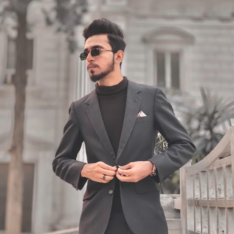 Hassan Qureshi - Video Editor - Discord | LinkedIn Hassan Qureshi - Video Editor - Discord | LinkedIn