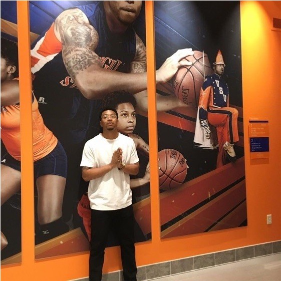 Javon Moore - Sales Specialist - Amazon Web Services (AWS) | LinkedIn Javon Moore - Sales Specialist - Amazon Web Services (AWS) | LinkedIn