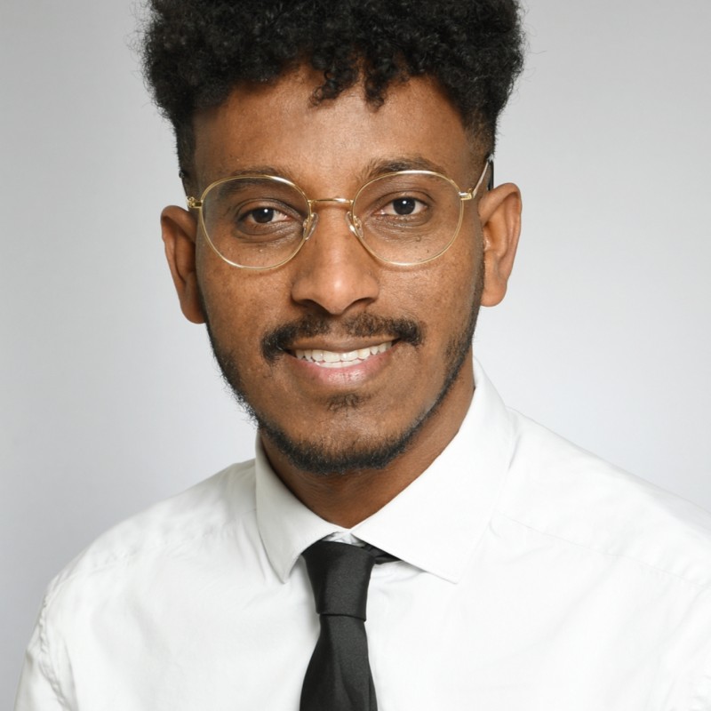 Dawit Abera – Auszubildender zum IT-Softwareentwickler – Commerzbank AG ... Dawit Abera – Auszubildender zum IT-Softwareentwickler – Commerzbank AG ...