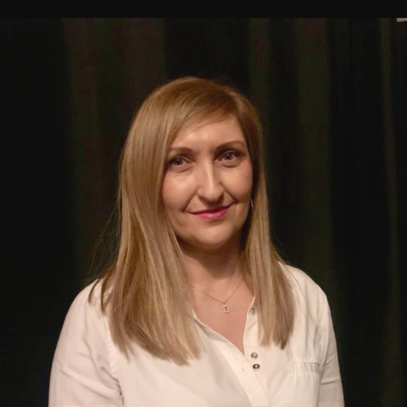 Ela Kurylo - Warehouse Employee - River Island & GXO Partnership | LinkedIn Ela Kurylo - Warehouse Employee - River Island & GXO Partnership | LinkedIn