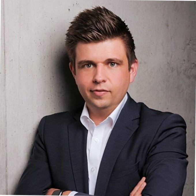 Tobias Schmidt – Vertriebsgeschäftsführer – KS Metalltechnik GmbH ... Tobias Schmidt – Vertriebsgeschäftsführer – KS Metalltechnik GmbH ...
