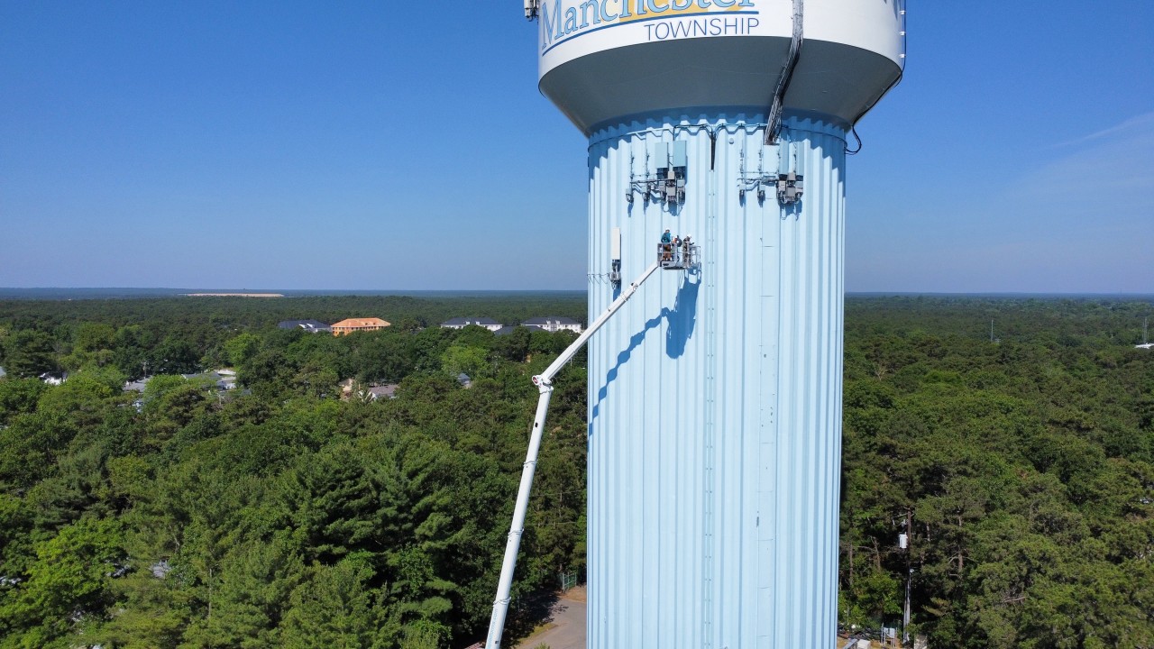 Alpha Platforms on LinkedIn: Alpha Platforms 165-ft Lift in Action on # ... Alpha Platforms on LinkedIn: Alpha Platforms 165-ft Lift in Action on # ...