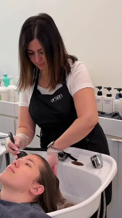 Dasha Rebechar on LinkedIn: Ads video for Arsen Gurgov Salon Dasha Rebechar on LinkedIn: Ads video for Arsen Gurgov Salon