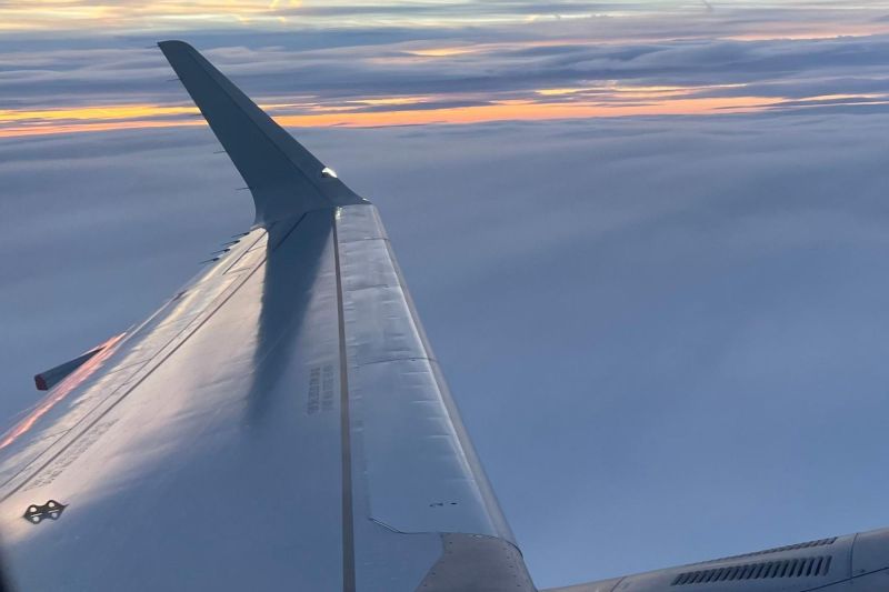 Simple Flying on LinkedIn: Explained: The Yellow Hooks On Airplane ... Simple Flying on LinkedIn: Explained: The Yellow Hooks On Airplane ...