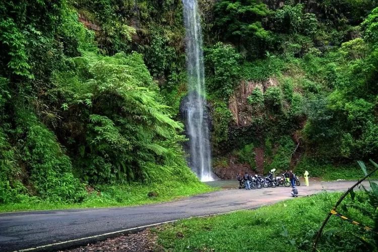 MOESLIM CHOICE on LinkedIn: Nikmati Wisata Gratis Pinggir Jalan: Curug ... MOESLIM CHOICE on LinkedIn: Nikmati Wisata Gratis Pinggir Jalan: Curug ...