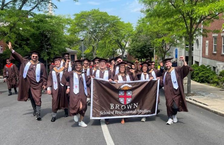IE Brown Executive MBA on LinkedIn: 🎓 Celebrating the IE Brown ... IE Brown Executive MBA on LinkedIn: 🎓 Celebrating the IE Brown ...