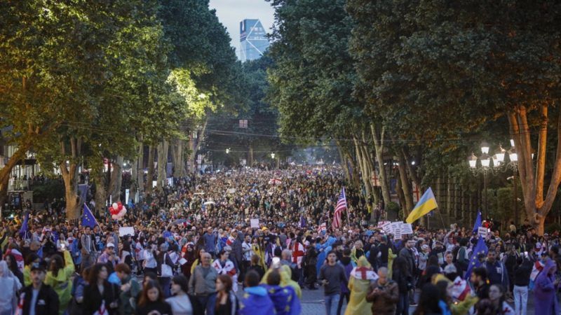 Euractiv on LinkedIn: Tens of thousands rally in Tbilisi ahead of final ... Euractiv on LinkedIn: Tens of thousands rally in Tbilisi ahead of final ...
