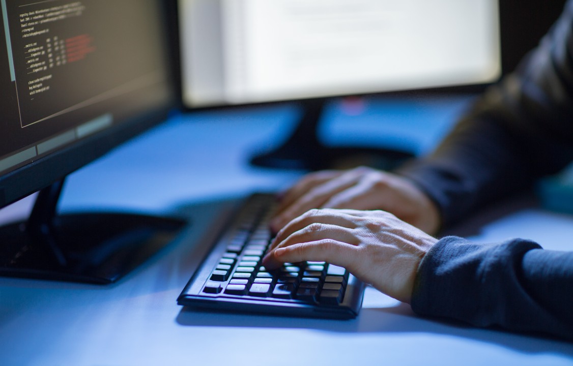 (Be)gone phishing: 7 easy steps to outsmart the cyber crooks (Be)gone phishing: 7 easy steps to outsmart the cyber crooks