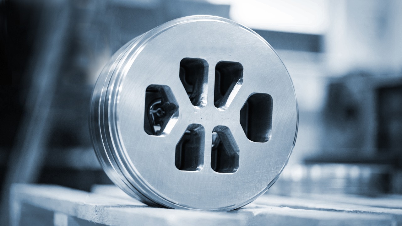 Aluminum Extrusion Manufacturing 101: Understanding Extrusion Die Types Aluminum Extrusion Manufacturing 101: Understanding Extrusion Die Types