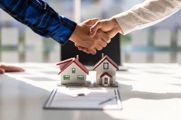 Let’s talk about…Estate Agents Let’s talk about…Estate Agents