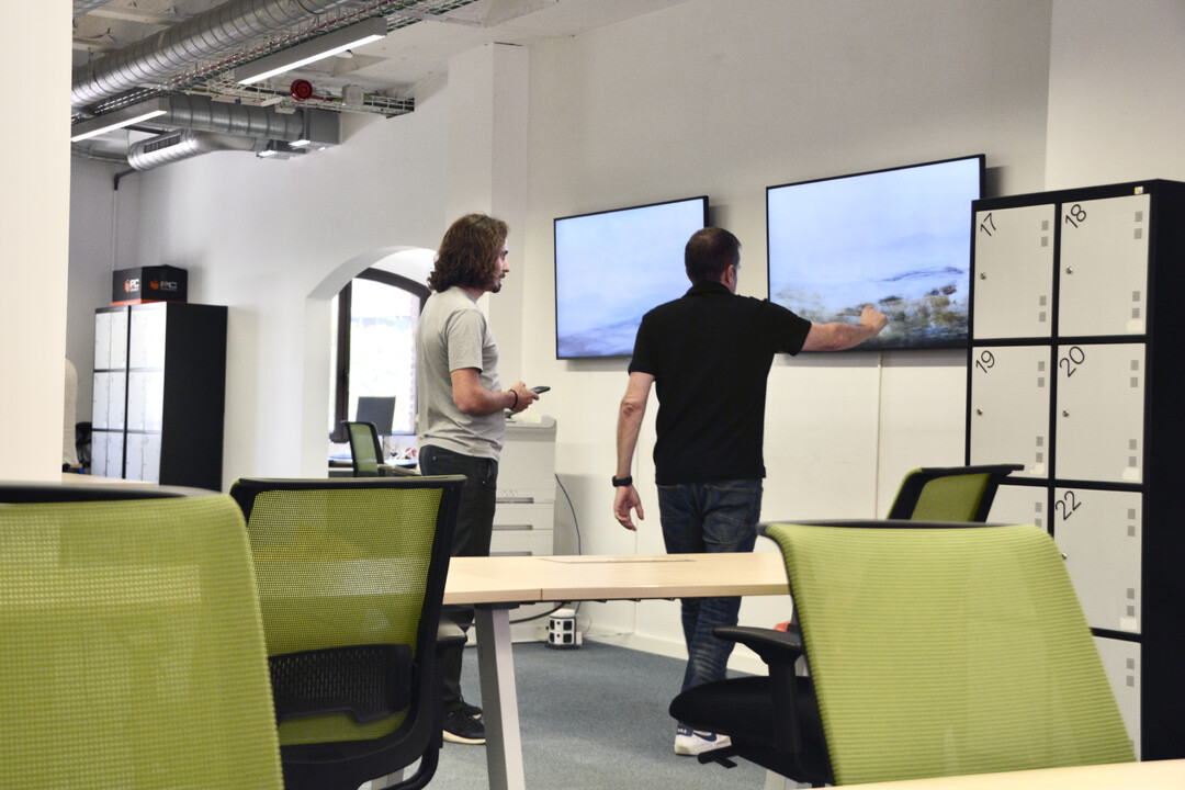 How Art Streaming Transformed the Workplace (Real-life example) How Art Streaming Transformed the Workplace (Real-life example)