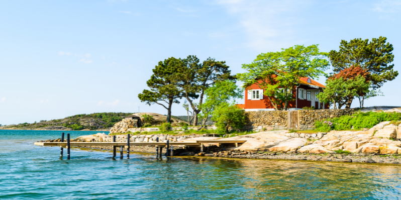 Embracing Tranquility: The Allure of Island Living Embracing Tranquility: The Allure of Island Living