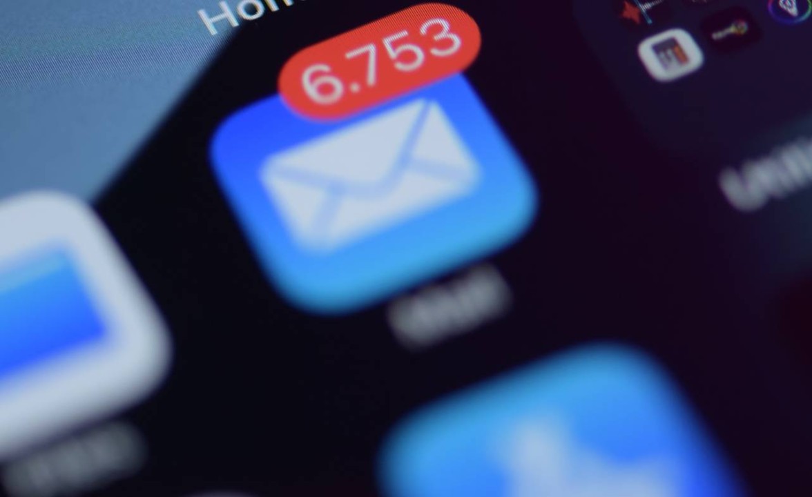 📧 Master Your Inbox, Master Your Business: Conquering Email Overload! 🌐💼 📧 Master Your Inbox, Master Your Business: Conquering Email Overload! 🌐💼