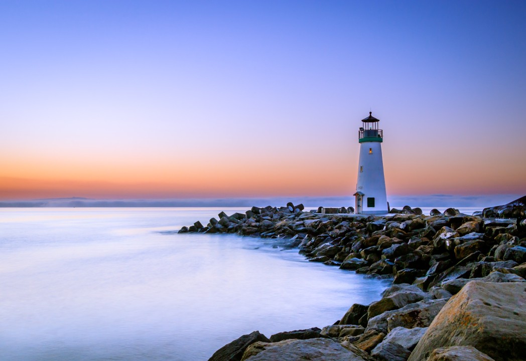 Lighthouse Projects: Navigating Digital Transformation Lighthouse Projects: Navigating Digital Transformation
