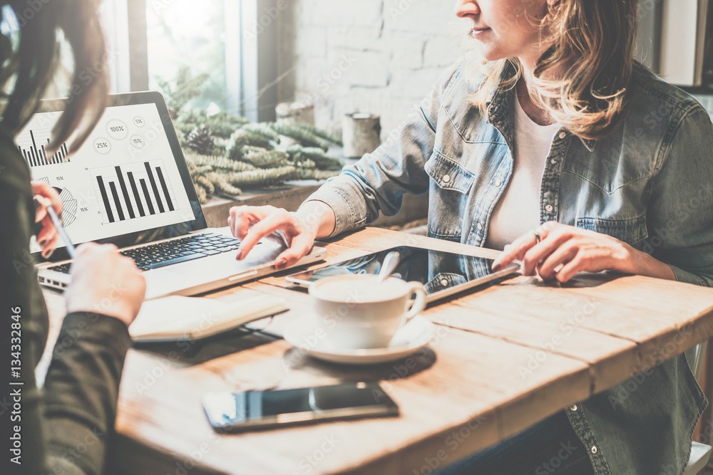 Transitioning from Employee to Entrepreneur: A Journey of Growth and ... Transitioning from Employee to Entrepreneur: A Journey of Growth and ...