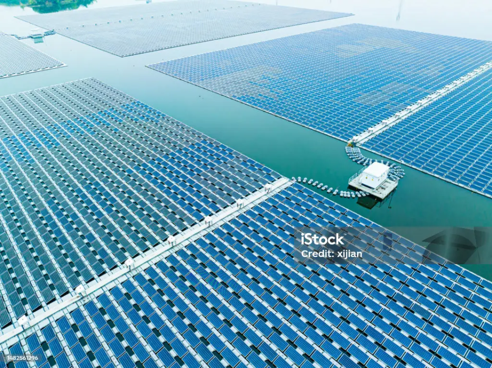 Harnessing Solar Power: Exploring the Potential of Floating Solar Farms Harnessing Solar Power: Exploring the Potential of Floating Solar Farms