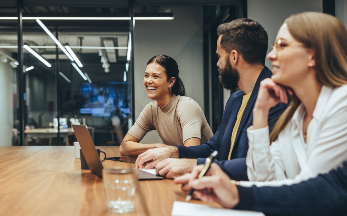 How a team huddle can completely transform your workplace How a team huddle can completely transform your workplace