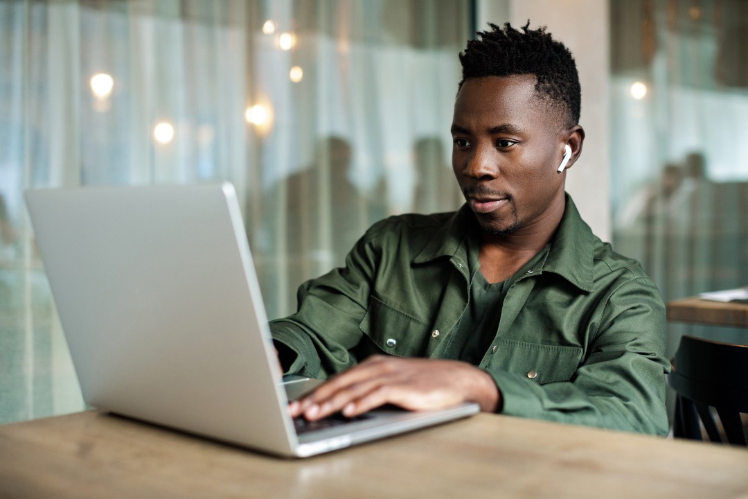 Your Guide to Mastering the Art of Cold Emailing Your Guide to Mastering the Art of Cold Emailing