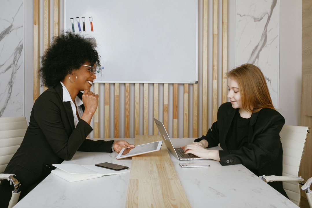 #clients : Et vous, vos clients sont-ils internes ou externes #clients : Et vous, vos clients sont-ils internes ou externes